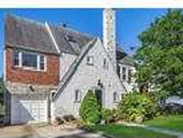 1 Bedroom 1 Bath In Floral Park NY 11001
