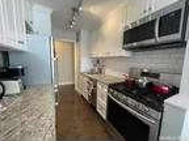 1 Bedroom 1 Bath In Jackson Heights New York 11372