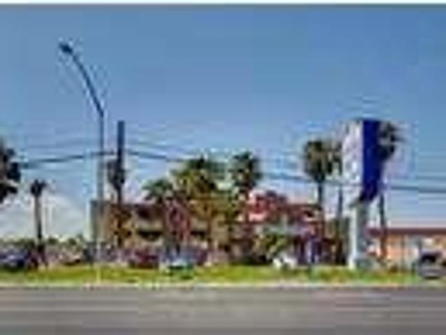 1 Bedroom 1 Bath In Las Vegas NV 89121