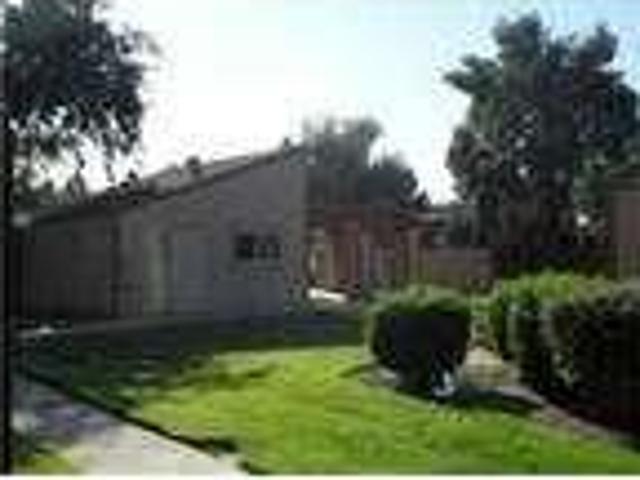 1 Bedroom 1 Bath In Parlier California 93648