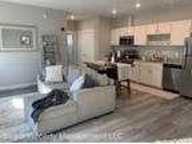 1 Bedroom 1 Bath In Scarborough ME 04074