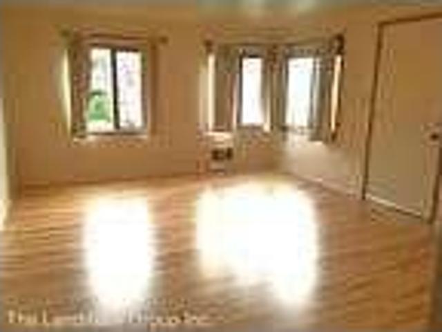 1 Bedroom 1 Bath In Seattle WA 98105