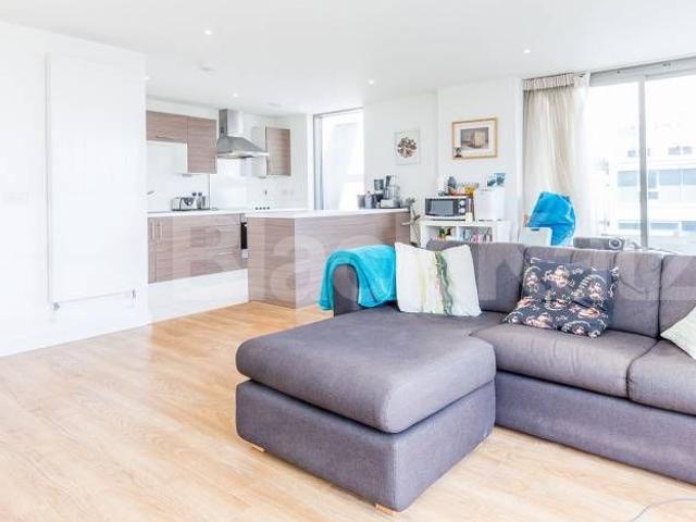 1 Bedroom, 1 bath, 1 reception Flat