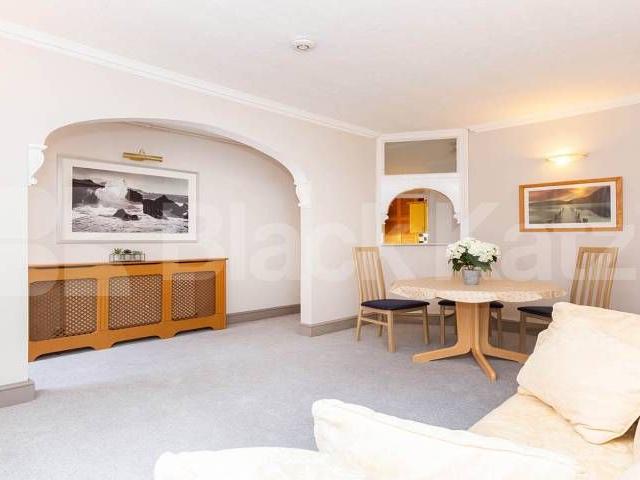 1 Bedroom, 1 bath, 1 reception Flat