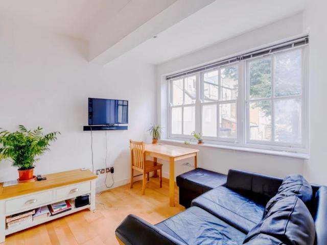 1 Bedroom 1 Bathroom