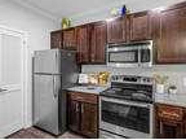 1 Bedroom 1 Bathroom $1490 Per Month