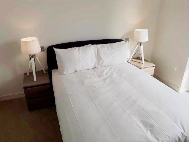 1 Bedroom 1 Bathroom 1706