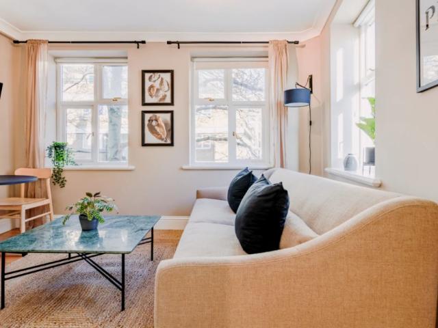 1 Bedroom 1 bathroom