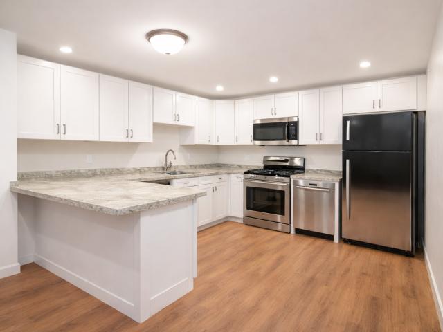 1 Bedroom / 1 Bathroom Apartment at Pinebrook Corners Apartments!