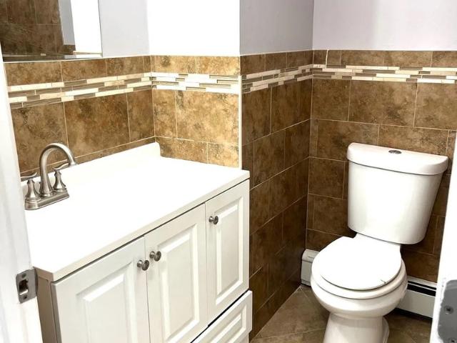 1 Bedroom 1 Bathroom Apartment Available For Rent