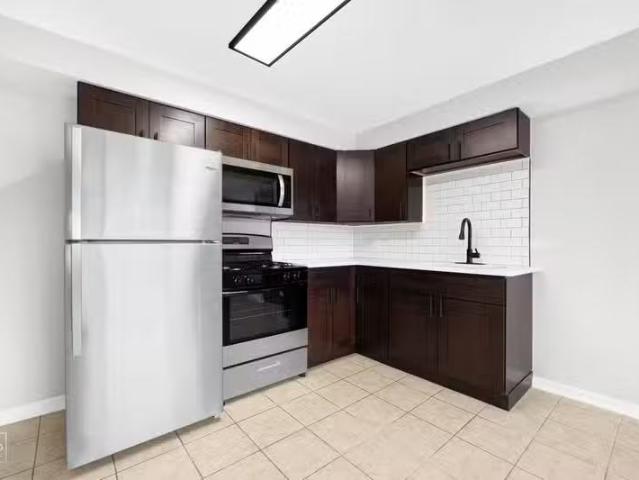 1 Bedroom 1 Bathroom Apartment. DEP 6921 S Cornell