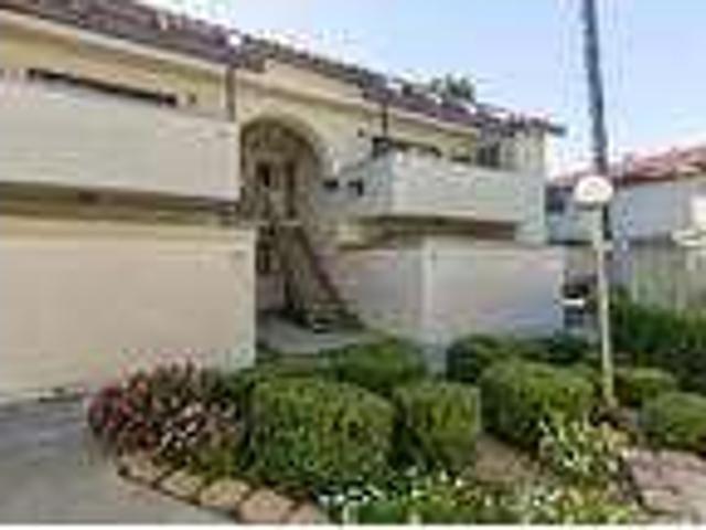 1 Bedroom 1 Bathroom Available Today $2137 Per Month