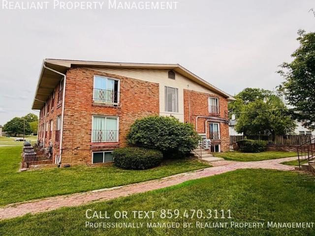 1 Bedroom, 1 Bathroom close to public transportation in the Heart of Lexington