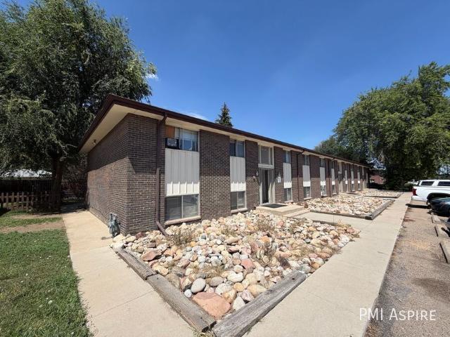 1 Bedroom 1 Bathroom Downstairs Apartment in Longmont