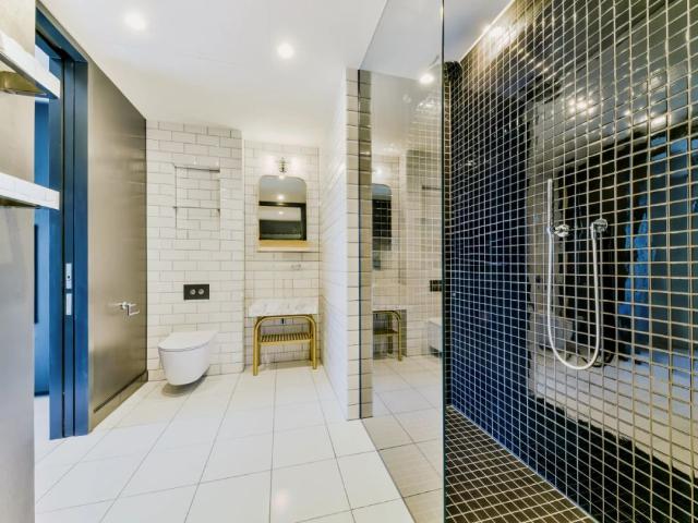 1 Bedroom 1 Bathroom Flat1701
