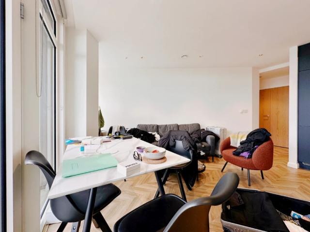 1 Bedroom 1 Bathroom Flat 125