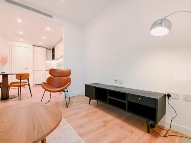 1 Bedroom 1 Bathroom Flat 2508
