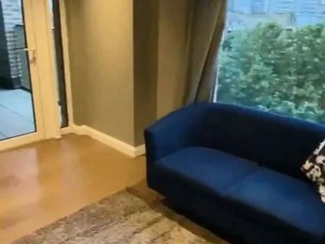 1 Bedroom 1 Bathroom Flat 27