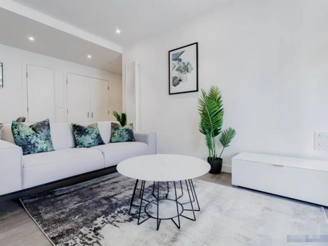 1 Bedroom 1 Bathroom Flat 703