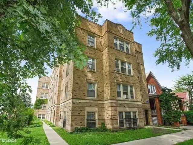 1 Bedroom 1 Bathroom Includes Heat. DEP 5542 44 W. Leland A.
