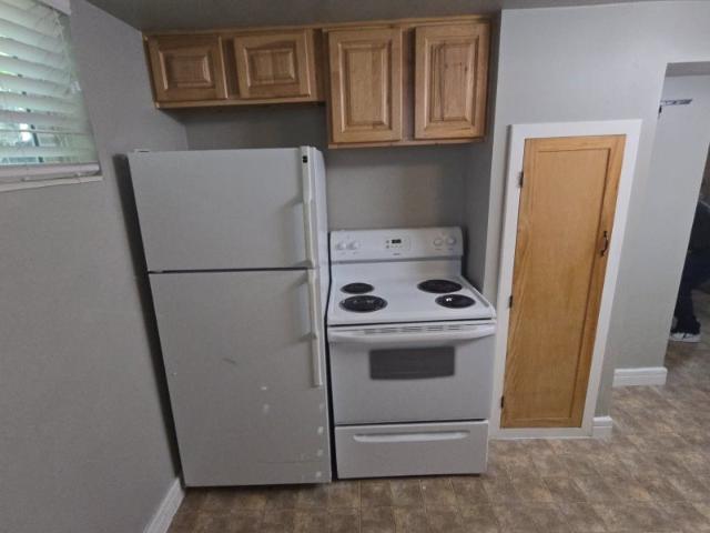 1 Bedroom 1 Full Bathroom Apartment