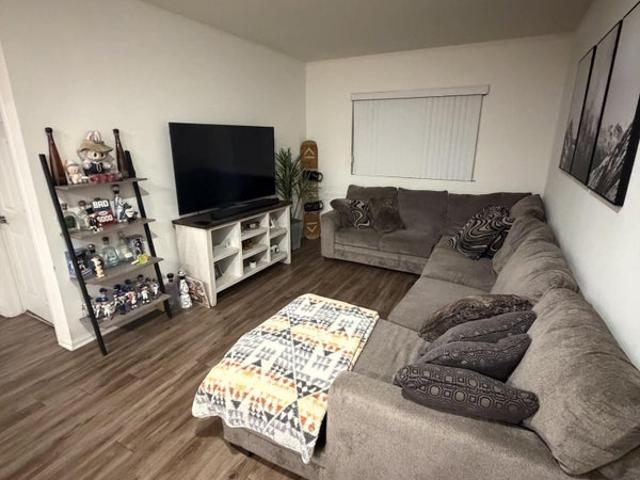 1 bedroom 1 private bathroom for rent