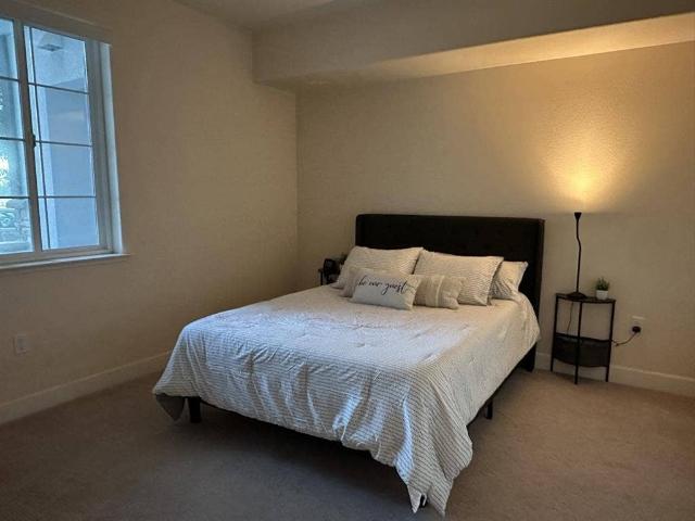1 Bedroom / 1 Private Bathroom