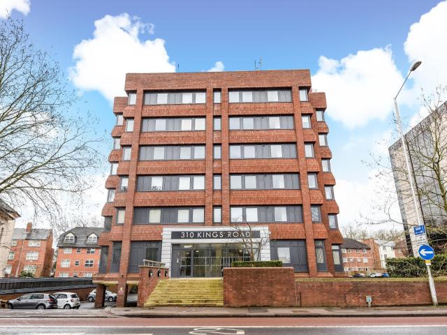 1 bedroom 1st floor apartment for rent
