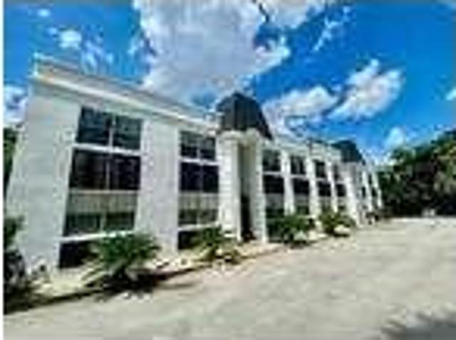 1 Bedroom 2 Bath In Orlando Florida 32804