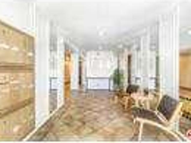 1 Bedroom 2 Bath In Beverly Hills California 90211