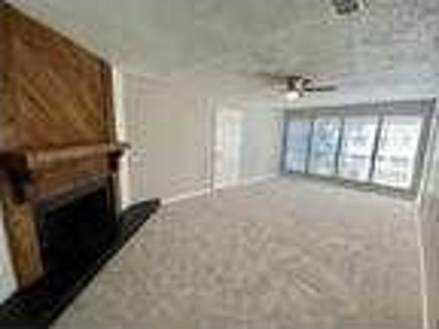 1 Bedroom 2 Bath In Dallas Texas 75243