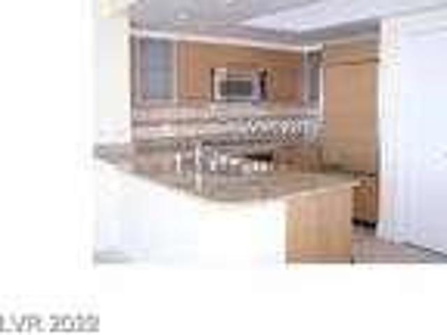 1 Bedroom 2 Bath In Las Vegas Nevada 89109