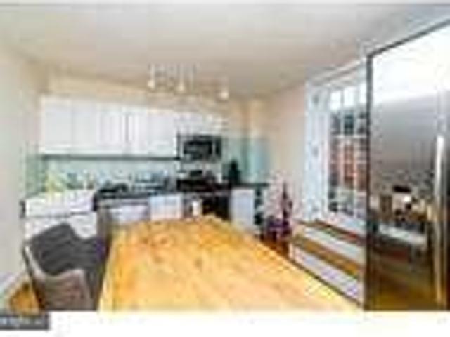1 Bedroom 2 Bath In Philadelphia PA 19102