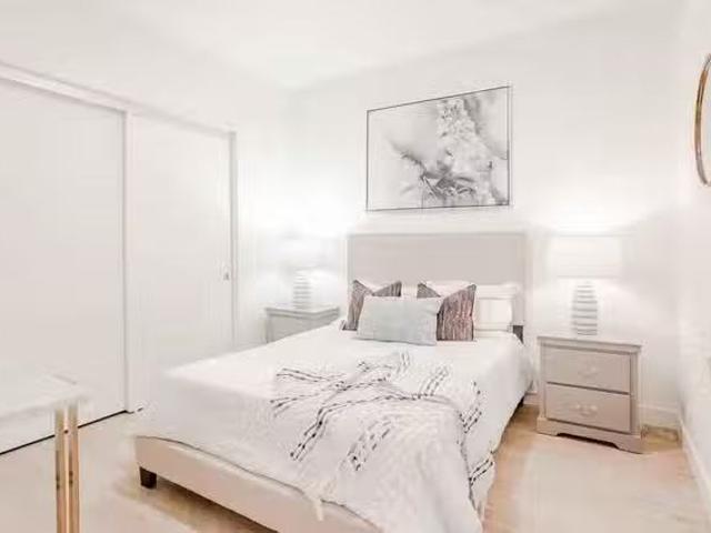 1 Bedroom 2 Bathroom