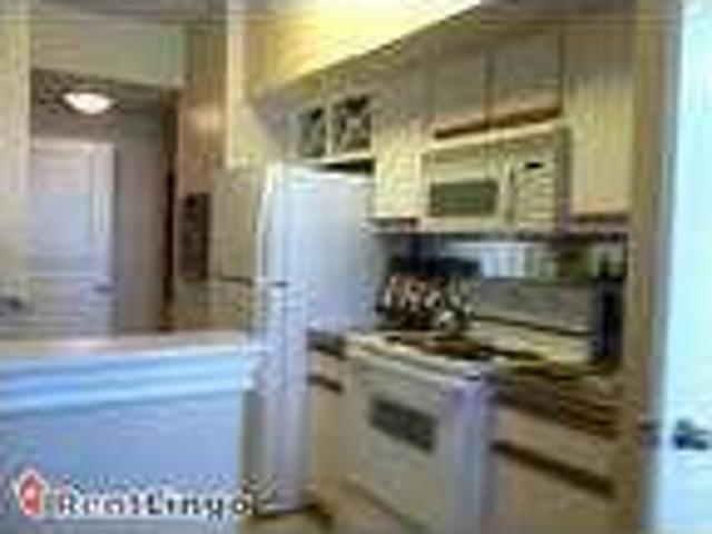 1 bedroom 33201 Vine Street
