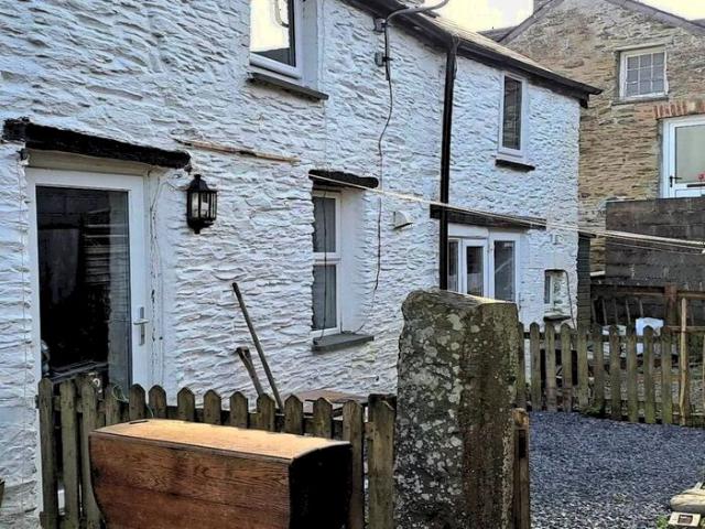 1 Bedroom Cottage To Rent In Fisherman Cottages, Station Terrace, Llanybydder, SA40