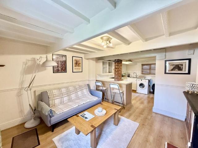 1 bedroom cottage to rent