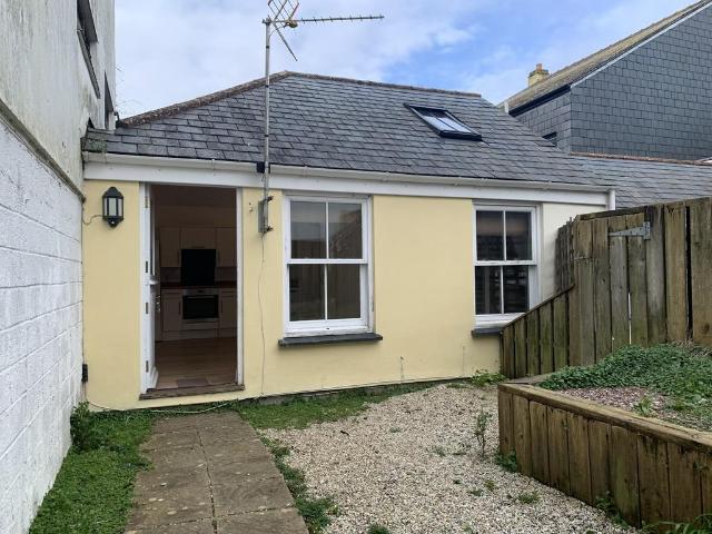 1 bedroom cottage to rent