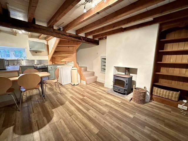 1 bedroom cottage to rent