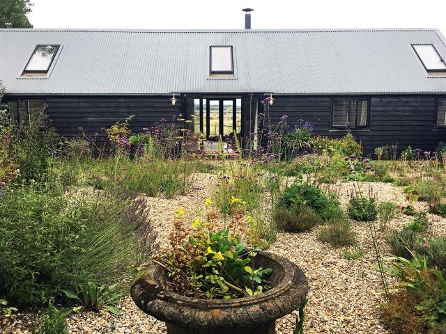 1 bedroom cottage to rent