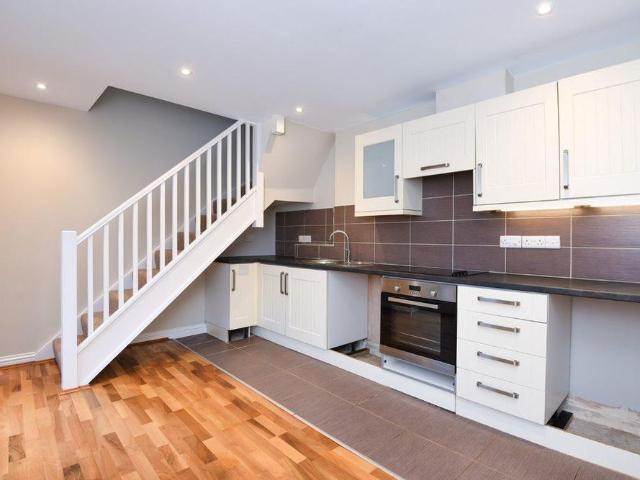 1 bedroom cottage to rent