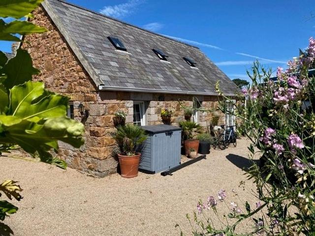 1 bedroom cottage to rent