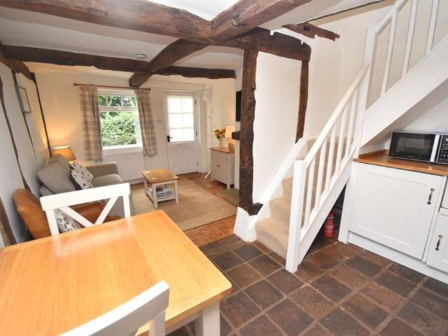 1 bedroom cottage to rent