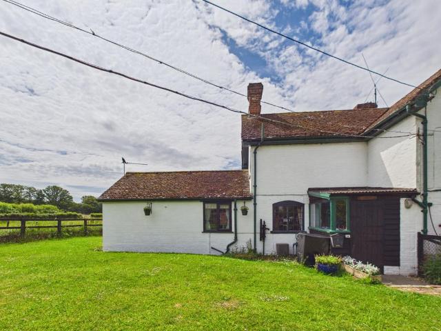 1 bedroom cottage to rent