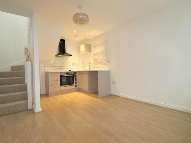 1 bedroom cottage to rent