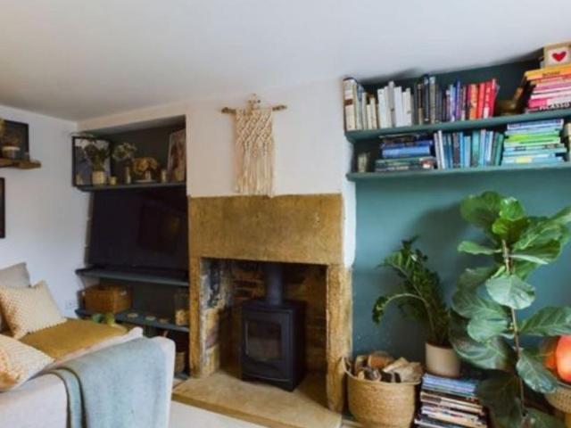 1 bedroom cottage to rent