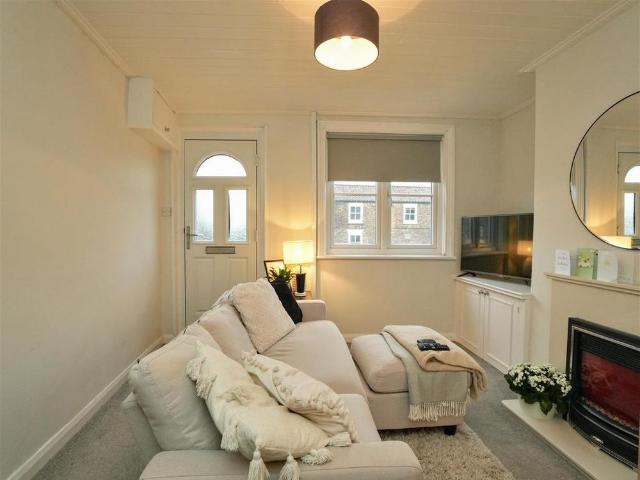 1 bedroom cottage to rent
