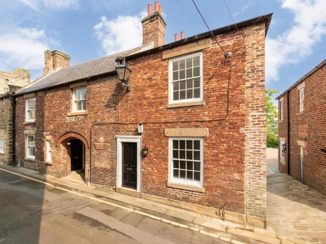 1 bedroom cottage for sale