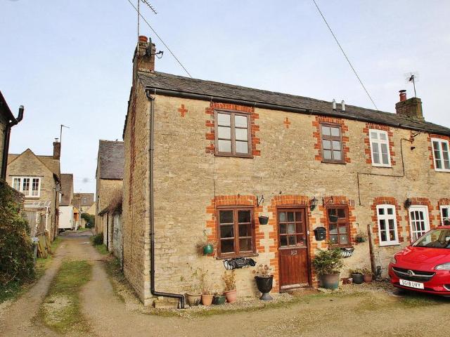 1 bedroom cottage for sale