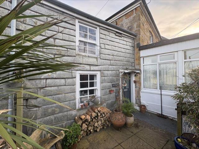 1 bedroom cottage for sale